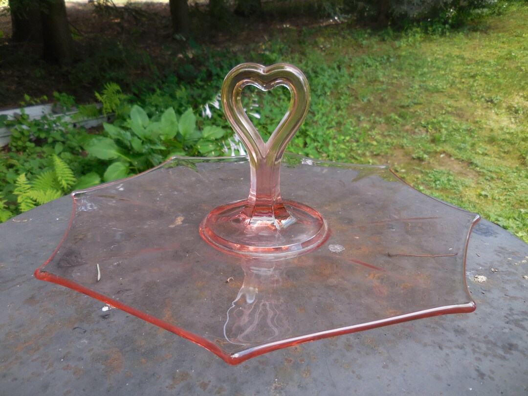 Vintage Pink Depression Glass Tidbit Tray Scalloped Heart Shaped Handle ...