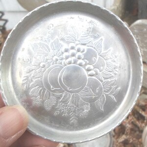 Vintage Aluminum Fruit Coaster Embossed Metal Lightweight Scalloped ...