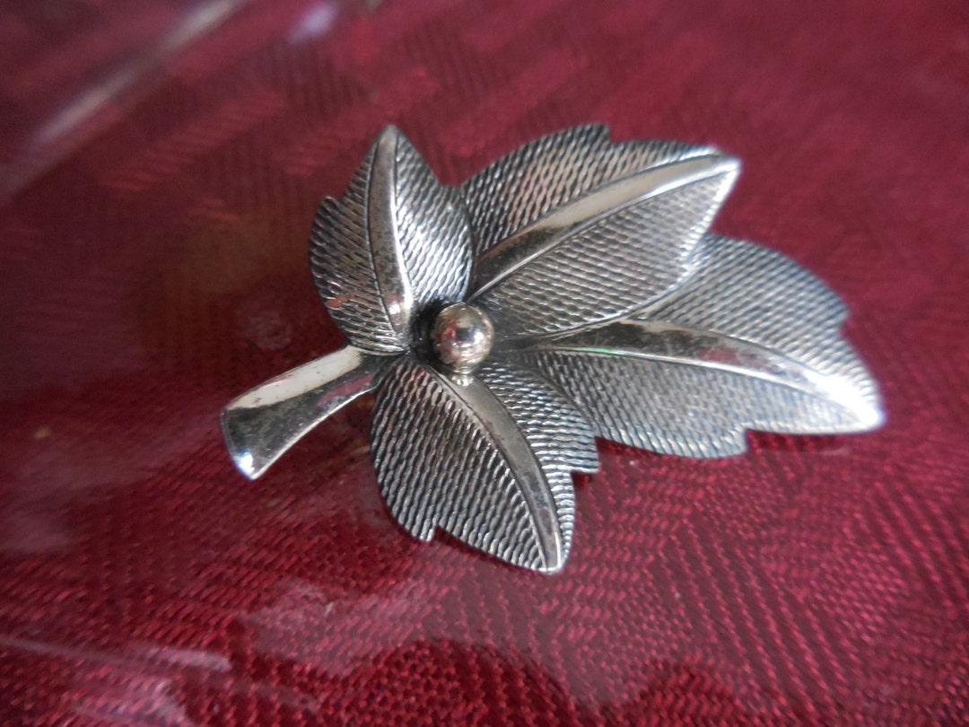 Vintage Sterling Silver Leaf Pin Beau Sterling Brooch Single Leaf Fall ...
