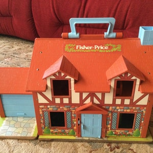 Vintage Fisher price Play Family Empty House No. 952 Carry Handle 1960s 1970s Plastic Movie Prop Kids Child s Toy 2 Beds 1 Chair Etsy UK