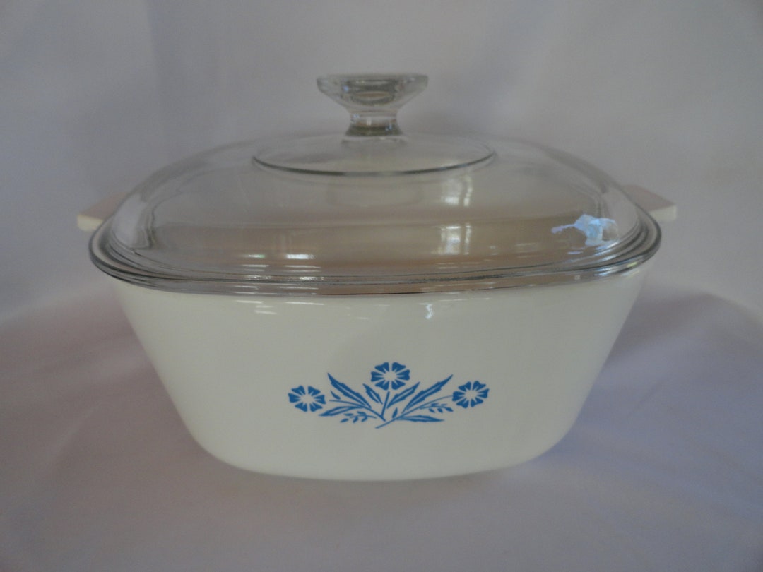 Vintage Corning Ware Blue Cornflower Pattern 2 1/2 Qt. P-2 1/2-B Lidded ...