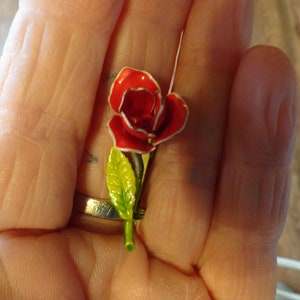 Vintage Women's Red Enamel Rose Bud Pin Tiny Brooch Light Green Flower ...