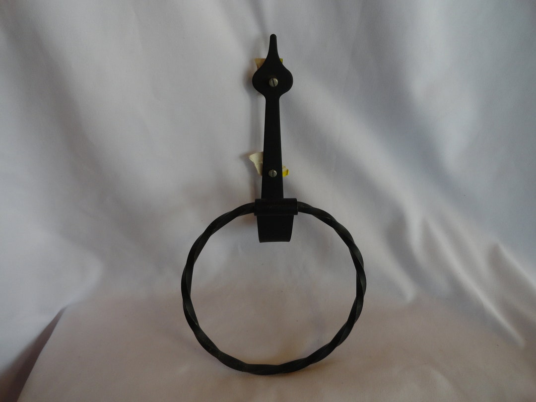 Vintage Black Metal Spade Towel Ring Bathroom or Kitchen Wall Hanging ...