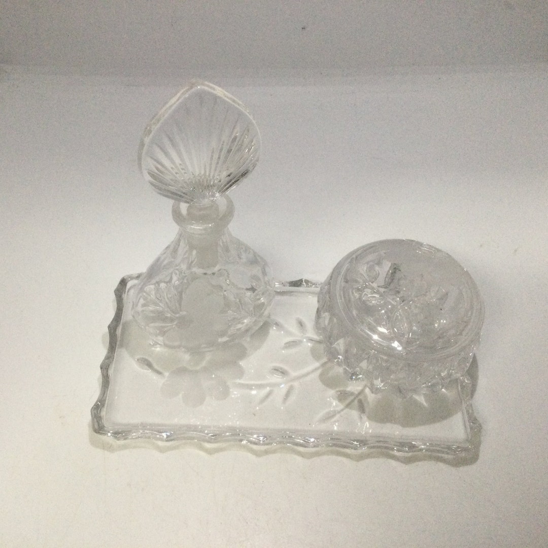 Vintage Princess House Crystal Vanity Set Powder Dish Perfume Bottle ...