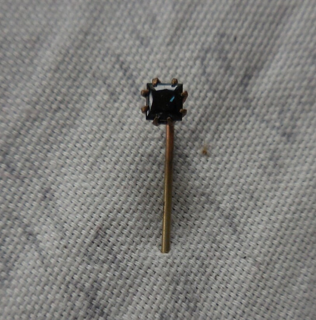 Vintage Women's Aqua or Teal Blue Square Stickpin Rhinestone Gold Tone ...