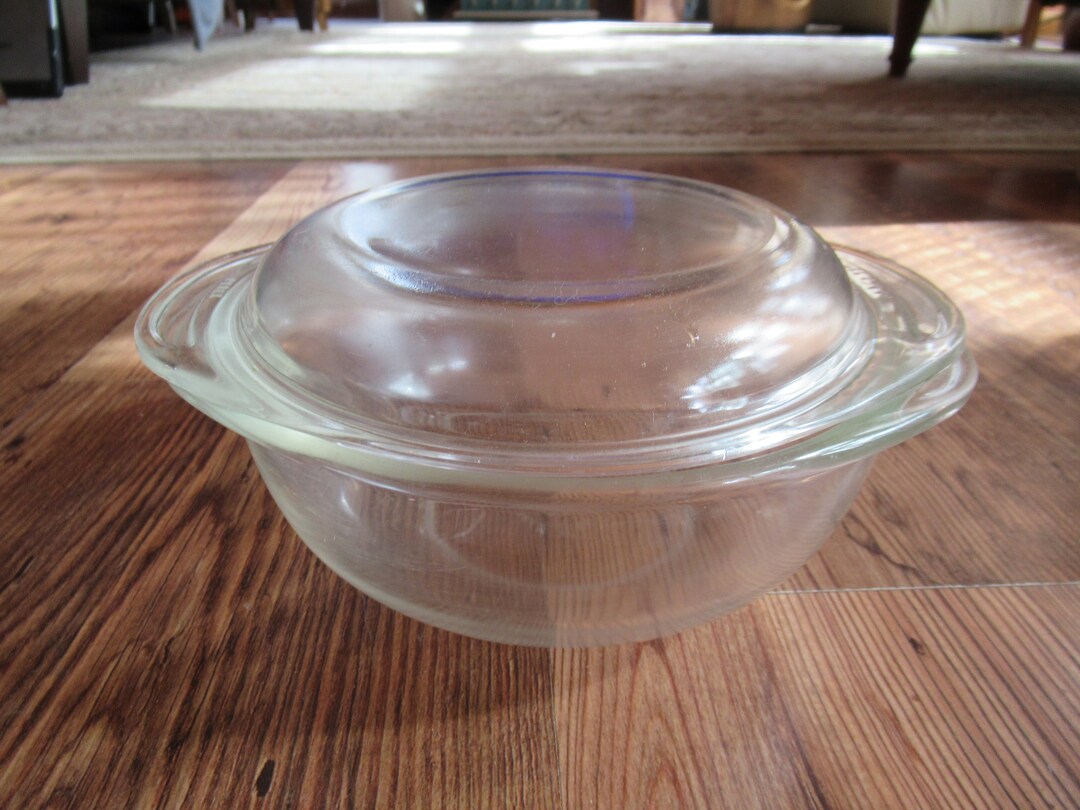 Vintage 1950s Pyrex Clear Glass 1 Qt. Round Baking Covered Dish Lidded ...