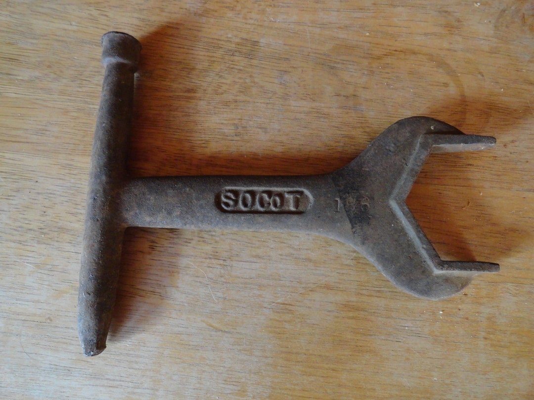 Vintage Odd Wrench Unusual Hammer Like Unique Wrench Embossed Socot 186 Different T Handle 1910s ...