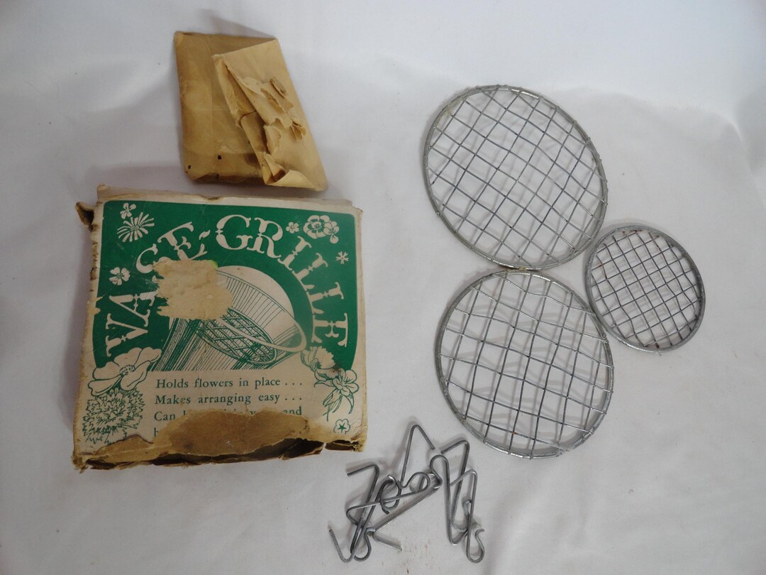 Vintage Vase Grille Flower Frogs for Vases Set of 3 Sizes Metal Wire ...