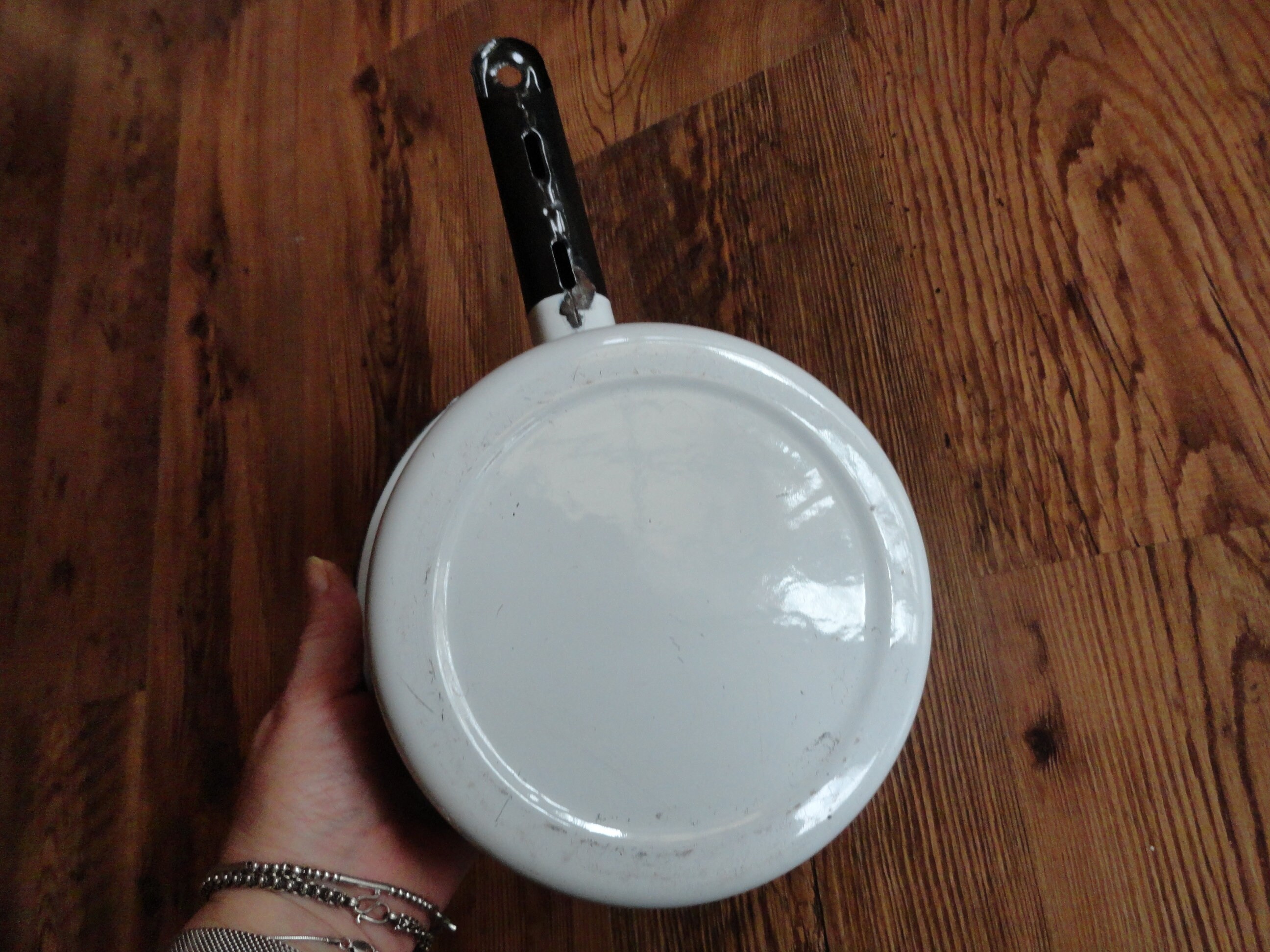 Vintage 1930s to 1950s White/black Enamel Medium Sauce Pan | Etsy