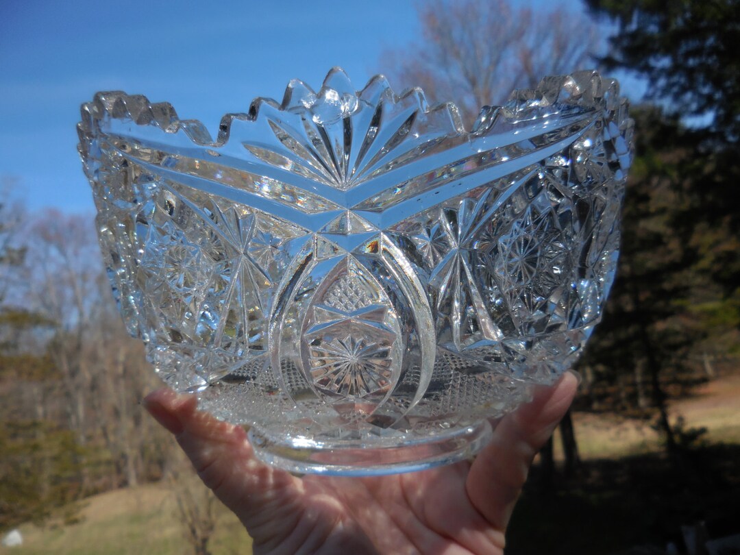 Vintage Clear Glass Bowl Sawtooth Edges Medium Size Candy Fruit Decor ...