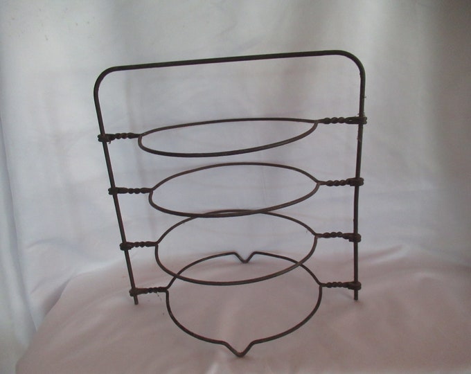 Vintage Pie Cooling Rack Metal Wire 4 Tier Twisted Rusty Metal Kitchen ...