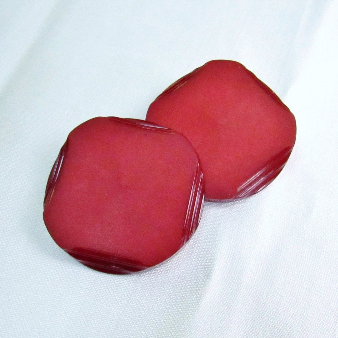 Deco Design Cardinal Red: Large 1-3/8 35mm Two-texture Buttons Set of 2 ...