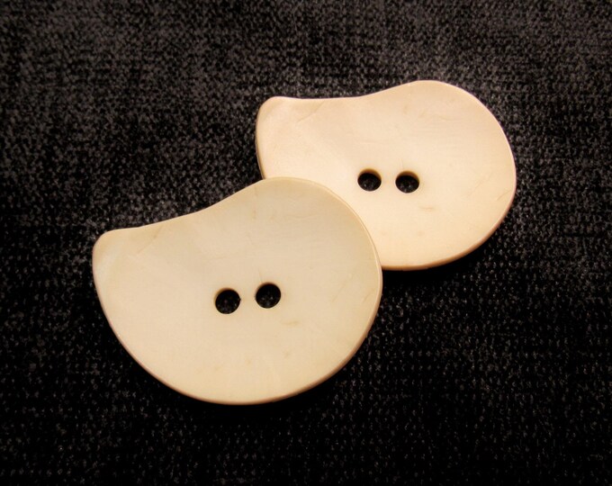 Freeform Ivory: Extra-large 2" (50mm) X 1-1/2" (38mm) Distressed ...