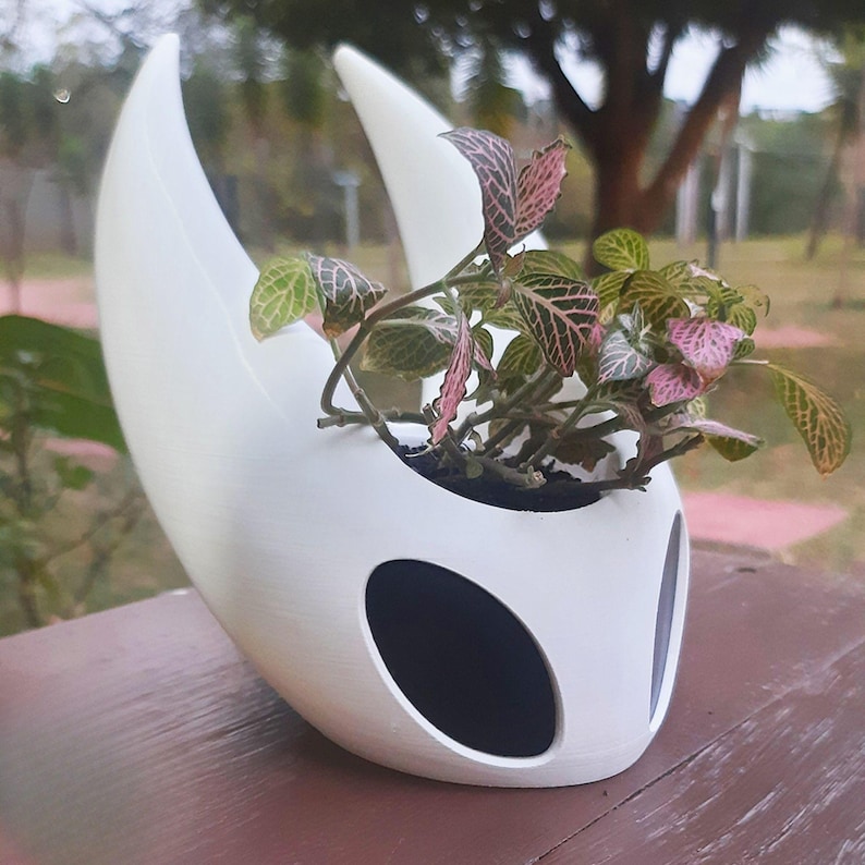 Hollow Knight & Silksong Plant Pot | Gamer Decor Planter | Cute Bug Pot ...