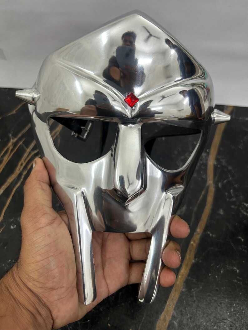 Halloween MF DOOM Mask Mad-villain Steel Face Armour Medieval Hand ...