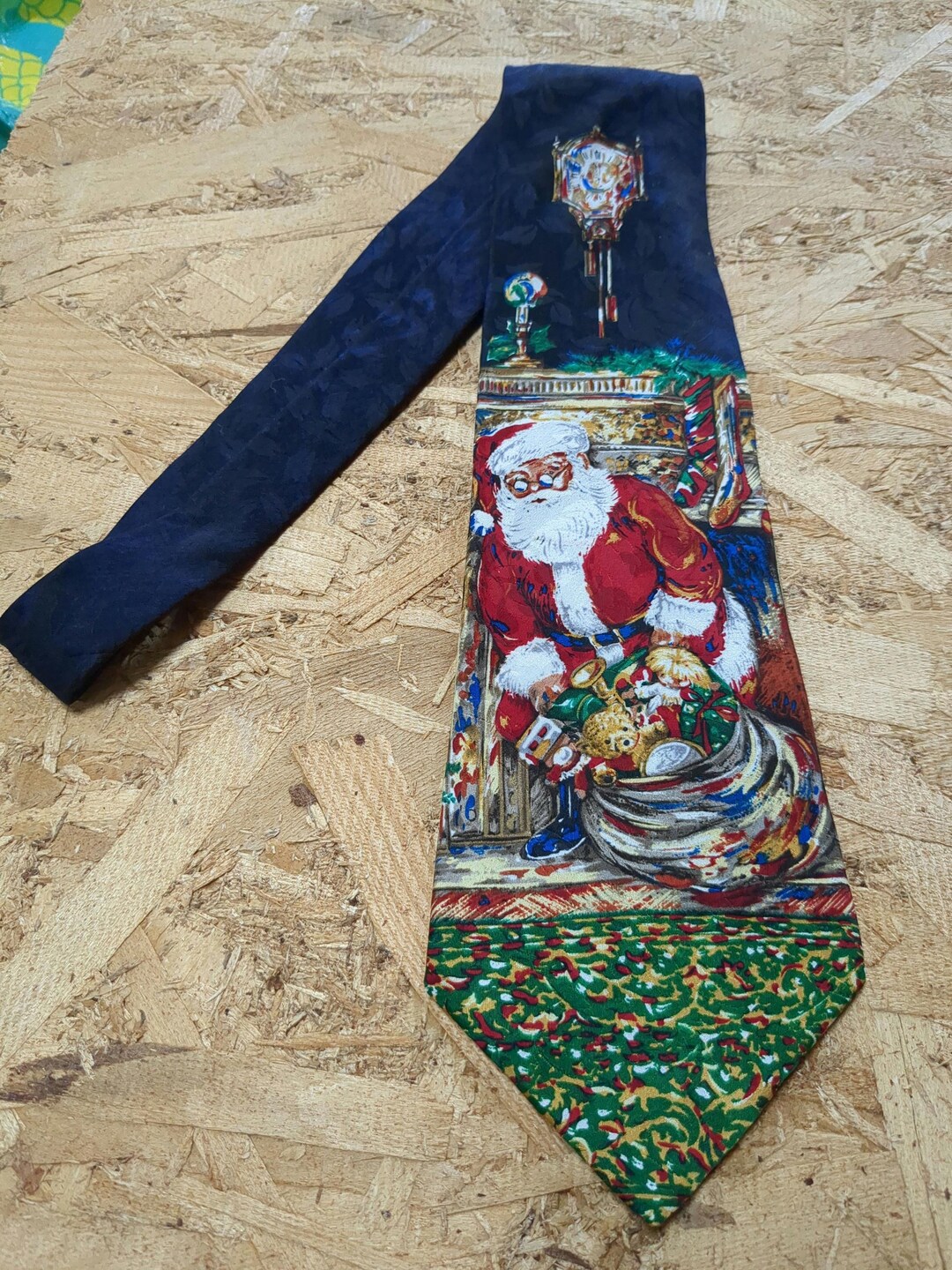 Santa Carrying Toys From Chimney Design Tie Novelty Necktie Men's ...