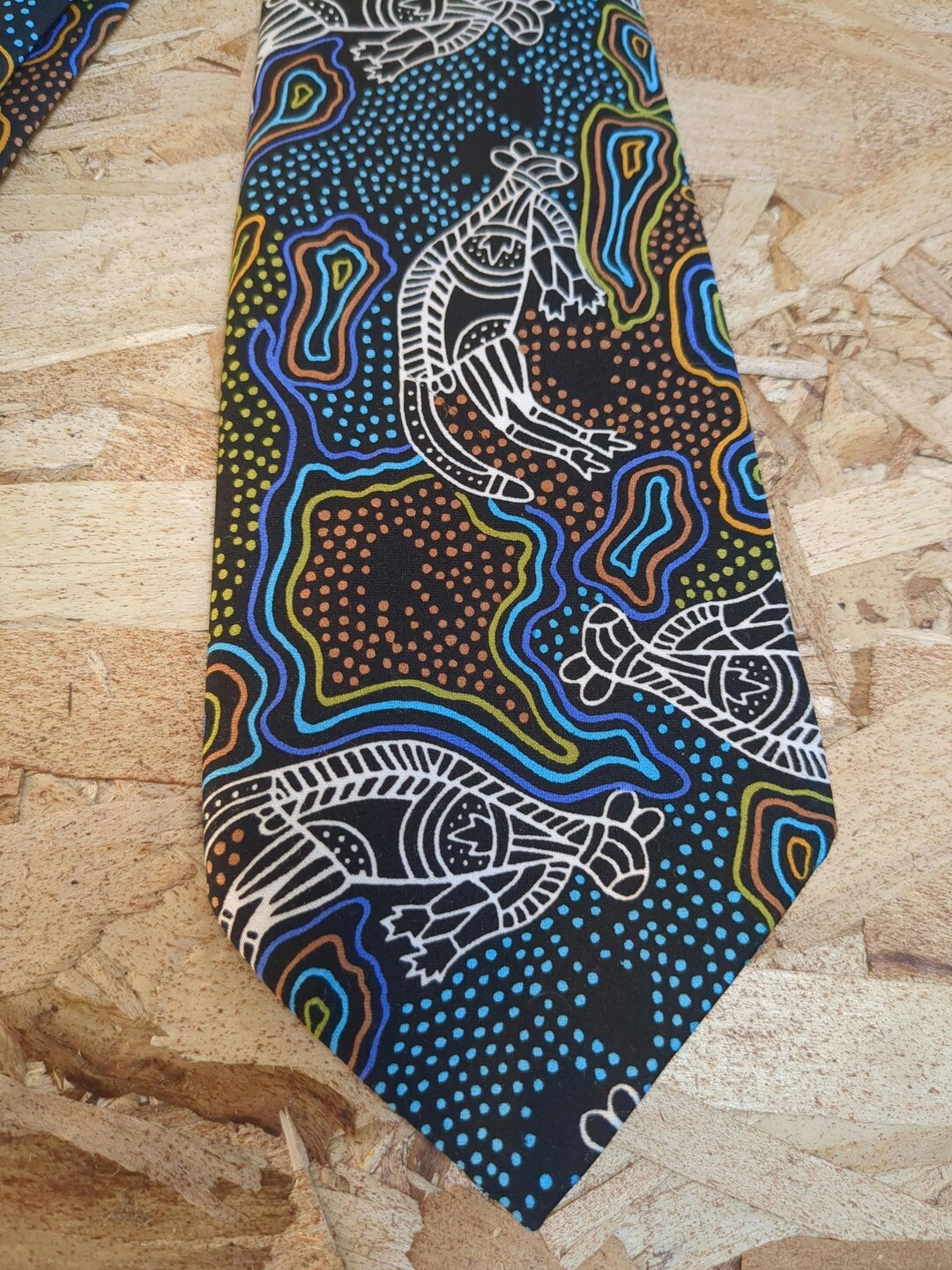 Australia Aussy Aboriginal Art Kangaroo Dot and Line Men's Ties ...