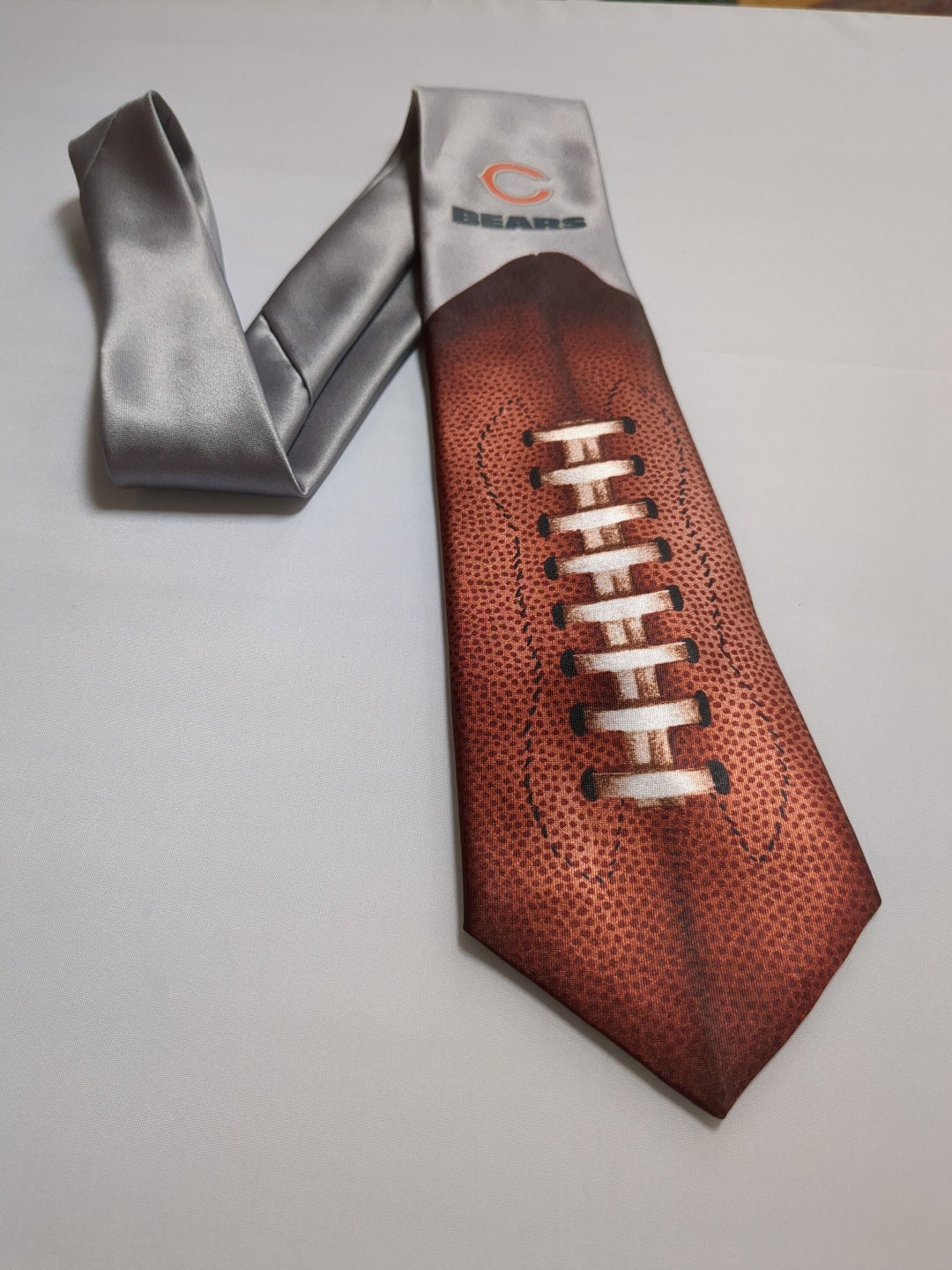 Chicago Bears Necktie Football Men's Novelty Necktie Features Football ...