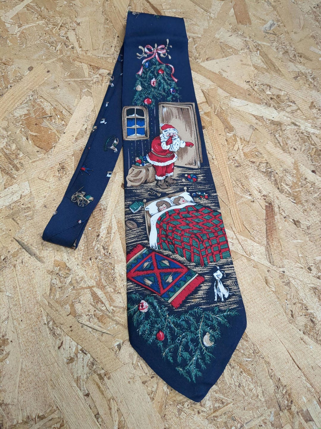 Santa Sneaking Around the House Design Tie Novelty Necktie Men's ...