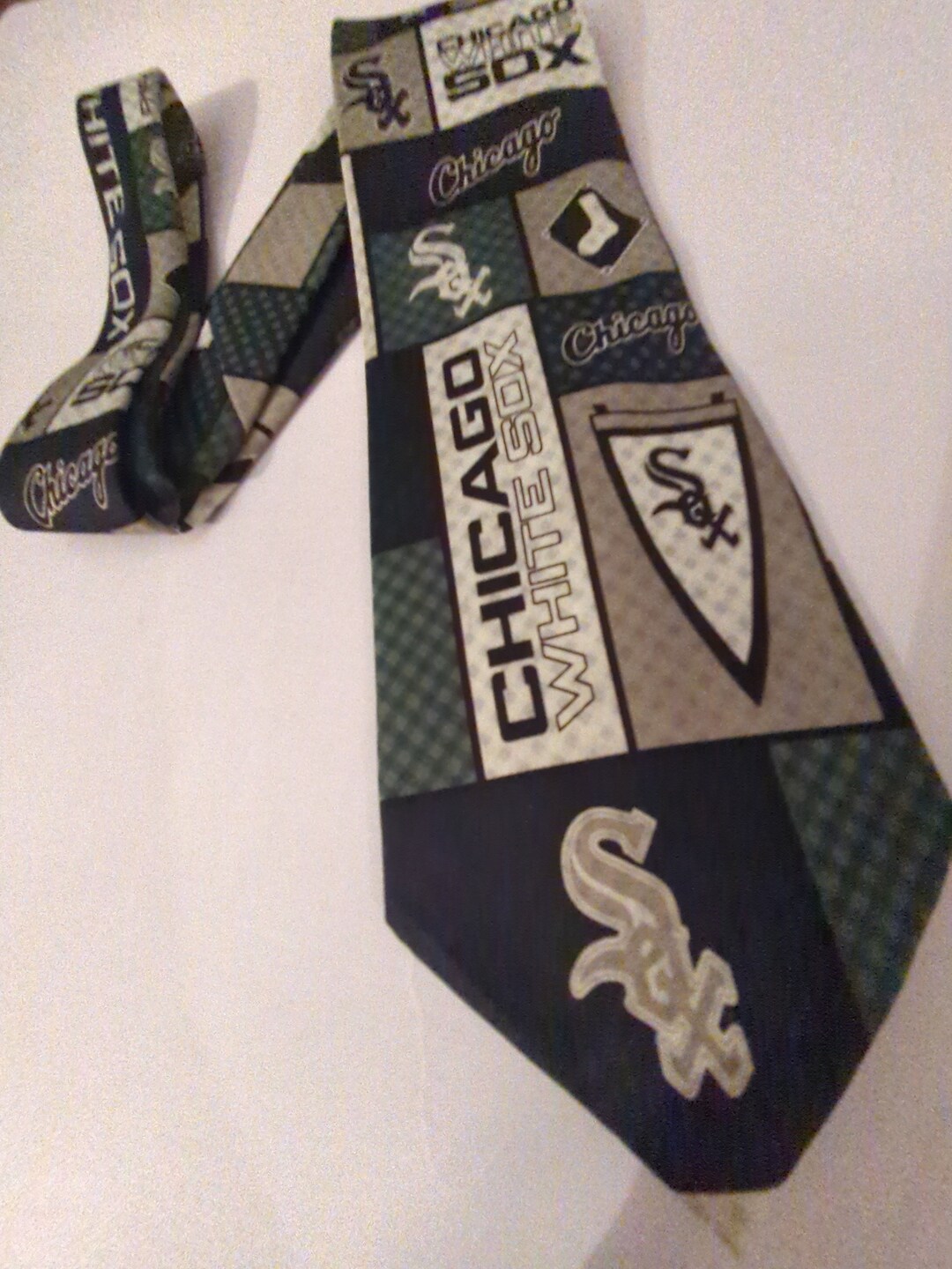 Chicago White Sox Necktie Black Gray and White Major League Baseball ...