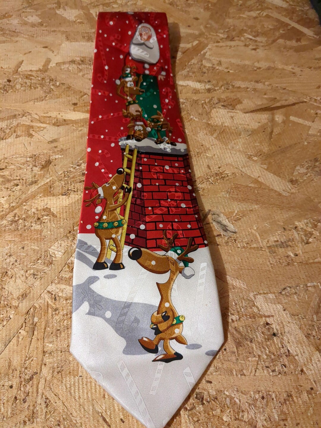 Santa Stuck in Small Chimney Design Tie Novelty Necktie Men's Christmas ...