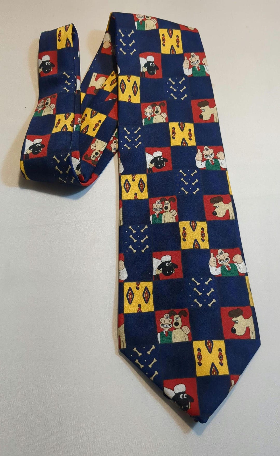 Wallace Grommet Shaun Sheep Aardman Men's Tie Animation Navy Blue ...