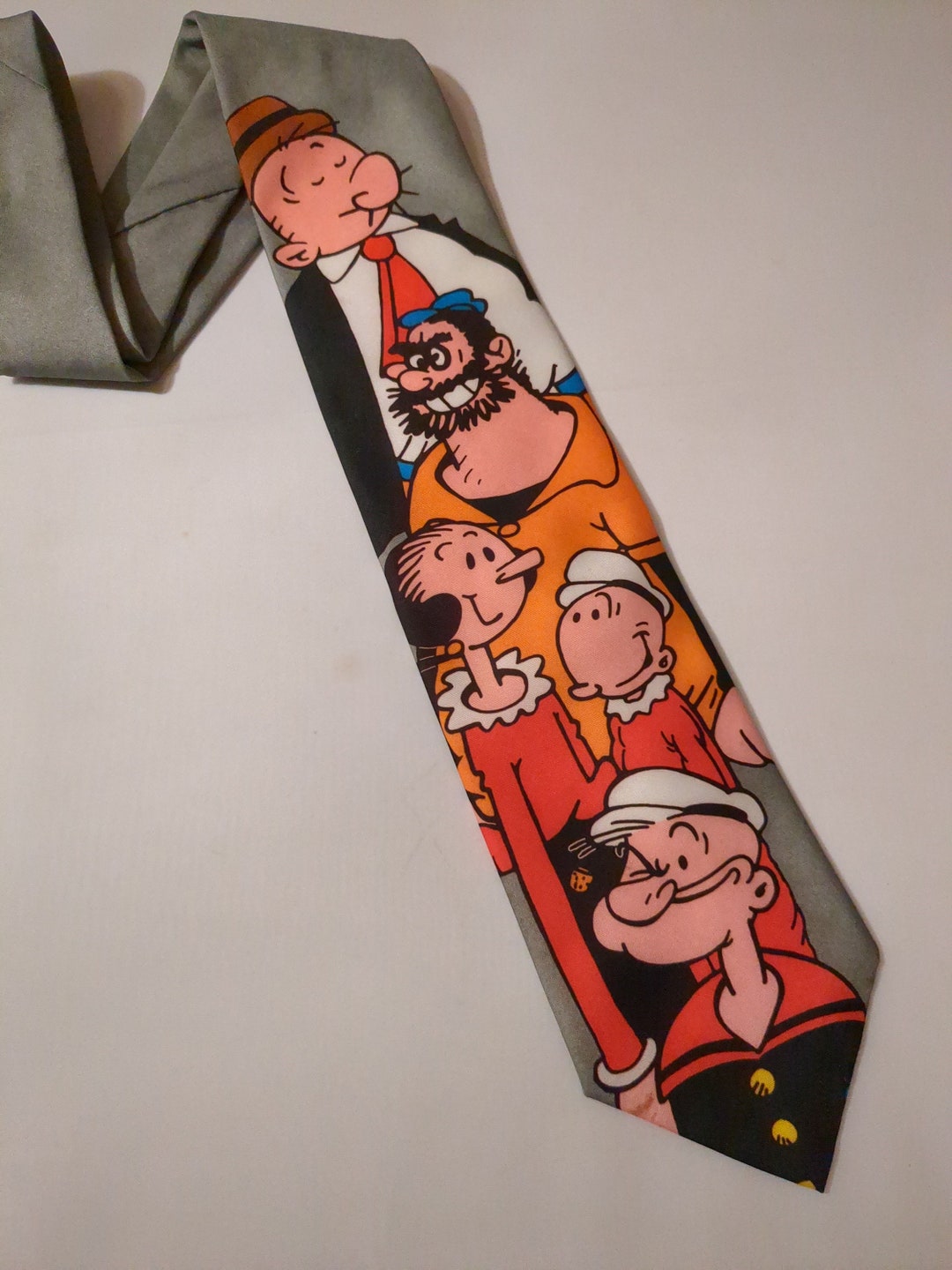 Popeye Olive Oyl Wimpy Baby Popeye and Bluto All on This Colorful Silk ...