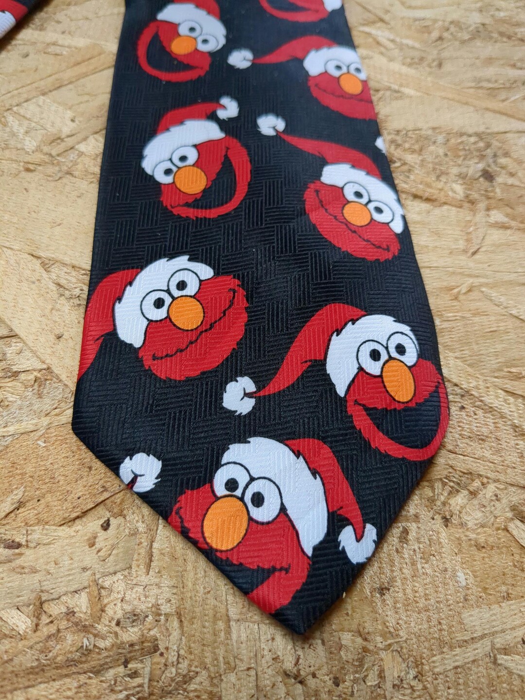 Christmas Sesame Street Elmo Wearing Santa Hat Tie Men's Ties Neckties ...