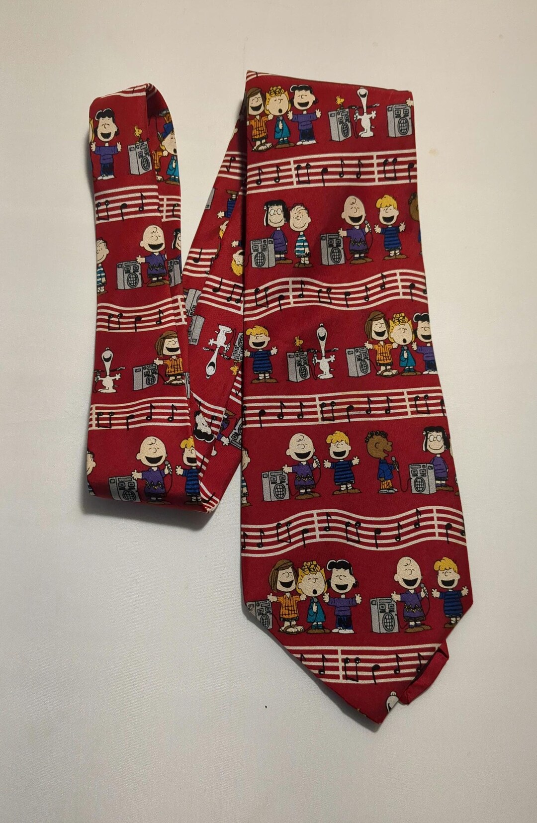 Peanuts Cartoon Characters Men's Tie With Charlie Brown Peppermint ...