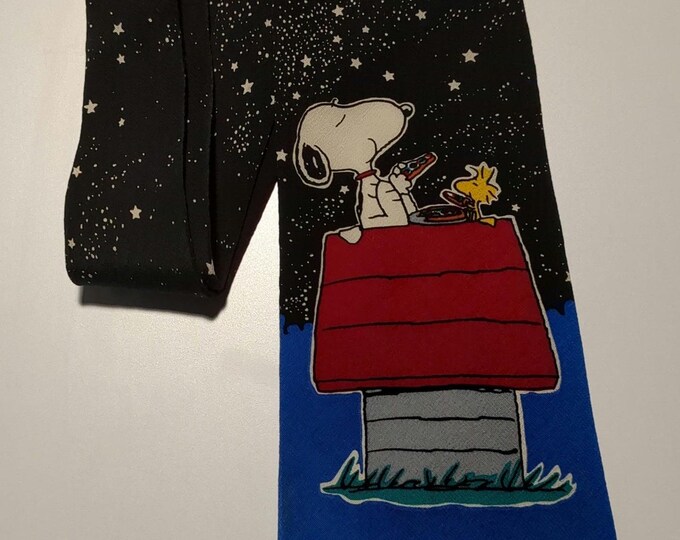 Snoopy and Woodstock Sharing a Slice Under the Crecent Moon Silk ...