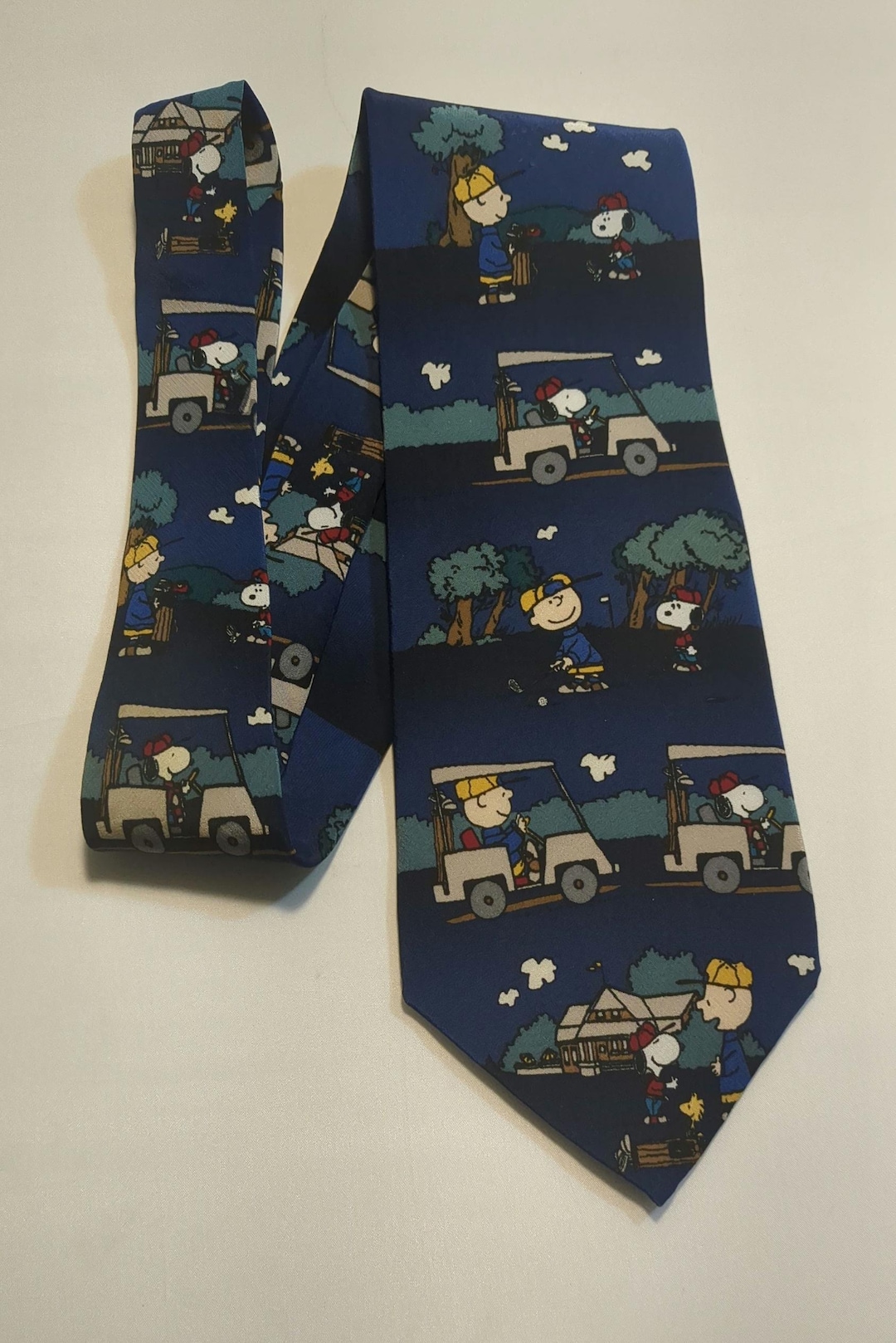 Snoopy Charlie Brown Golfing 'I Wanna Win!' Peanuts Cartoon Men's Tie ...