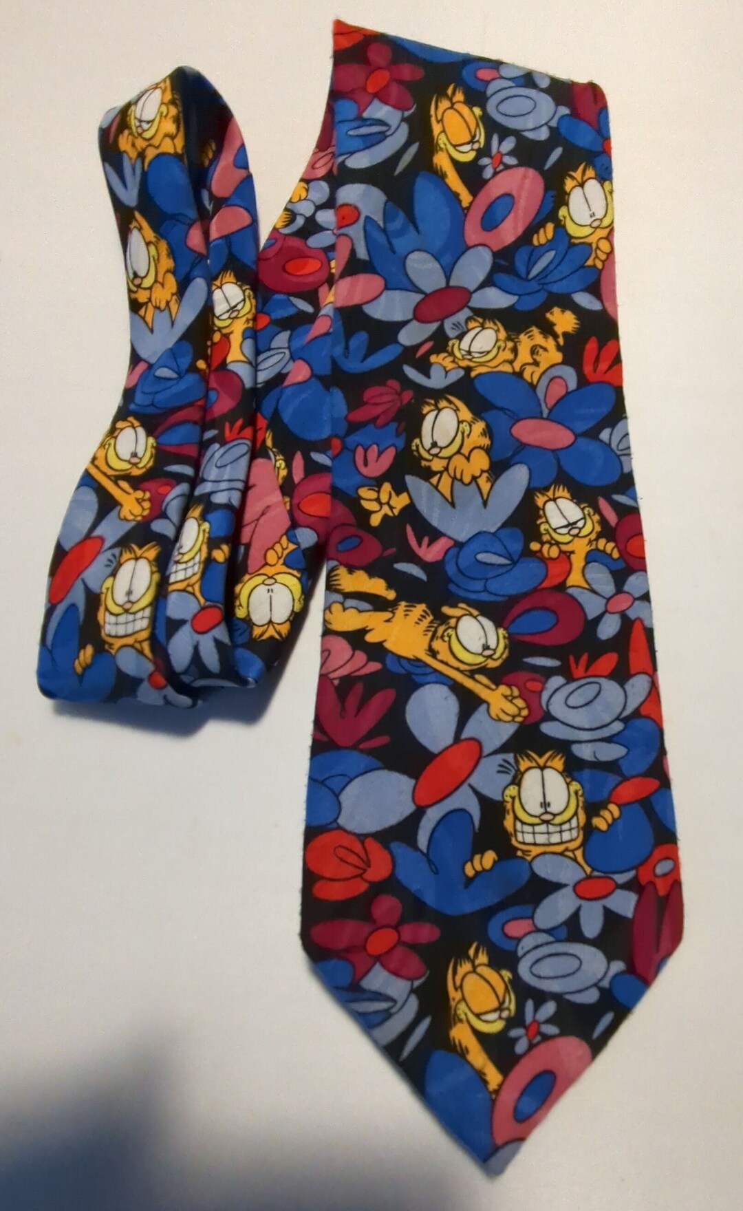 Garfield the Cat Frolicking in a Field of Flowers Necktie - Etsy