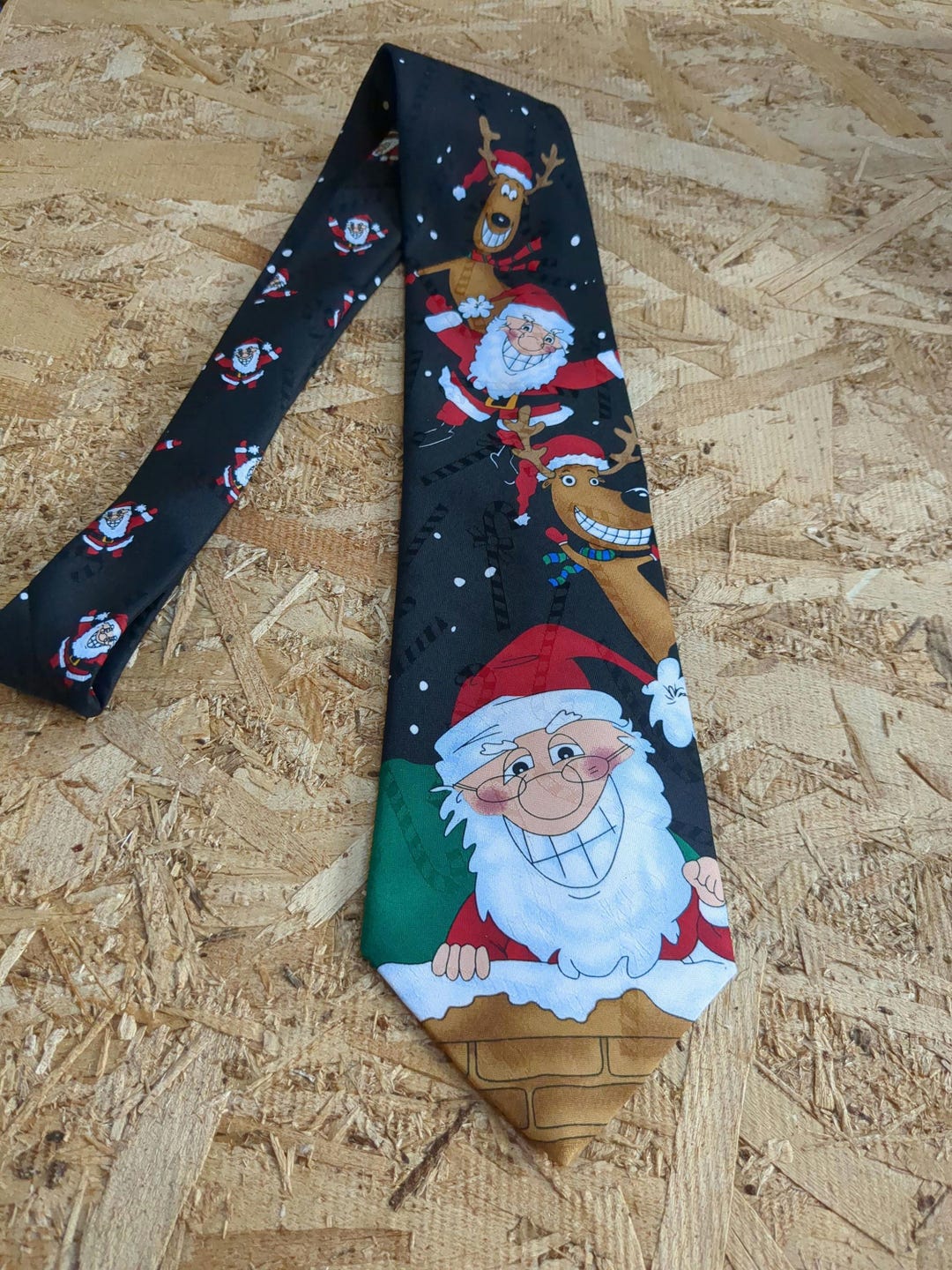Santa With Reindeer Smiling Design Tie Novelty Necktie Men's Christmas ...