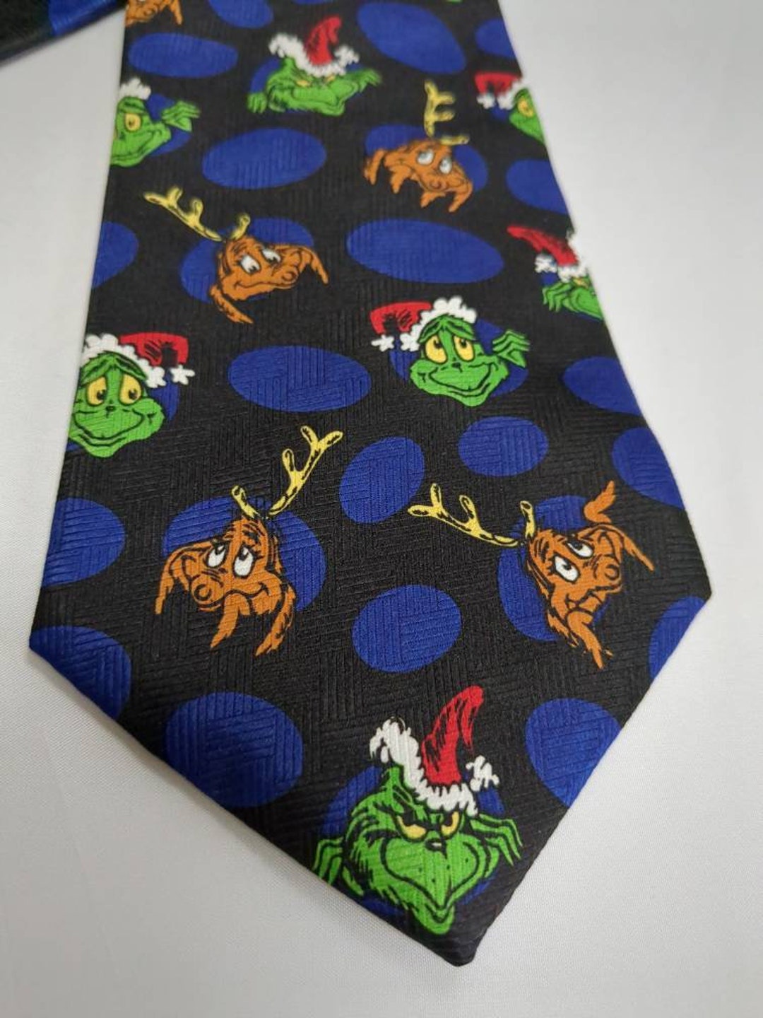 The Grinch Christmas Necktie by Dr. Seuss the Grinch That Stole ...