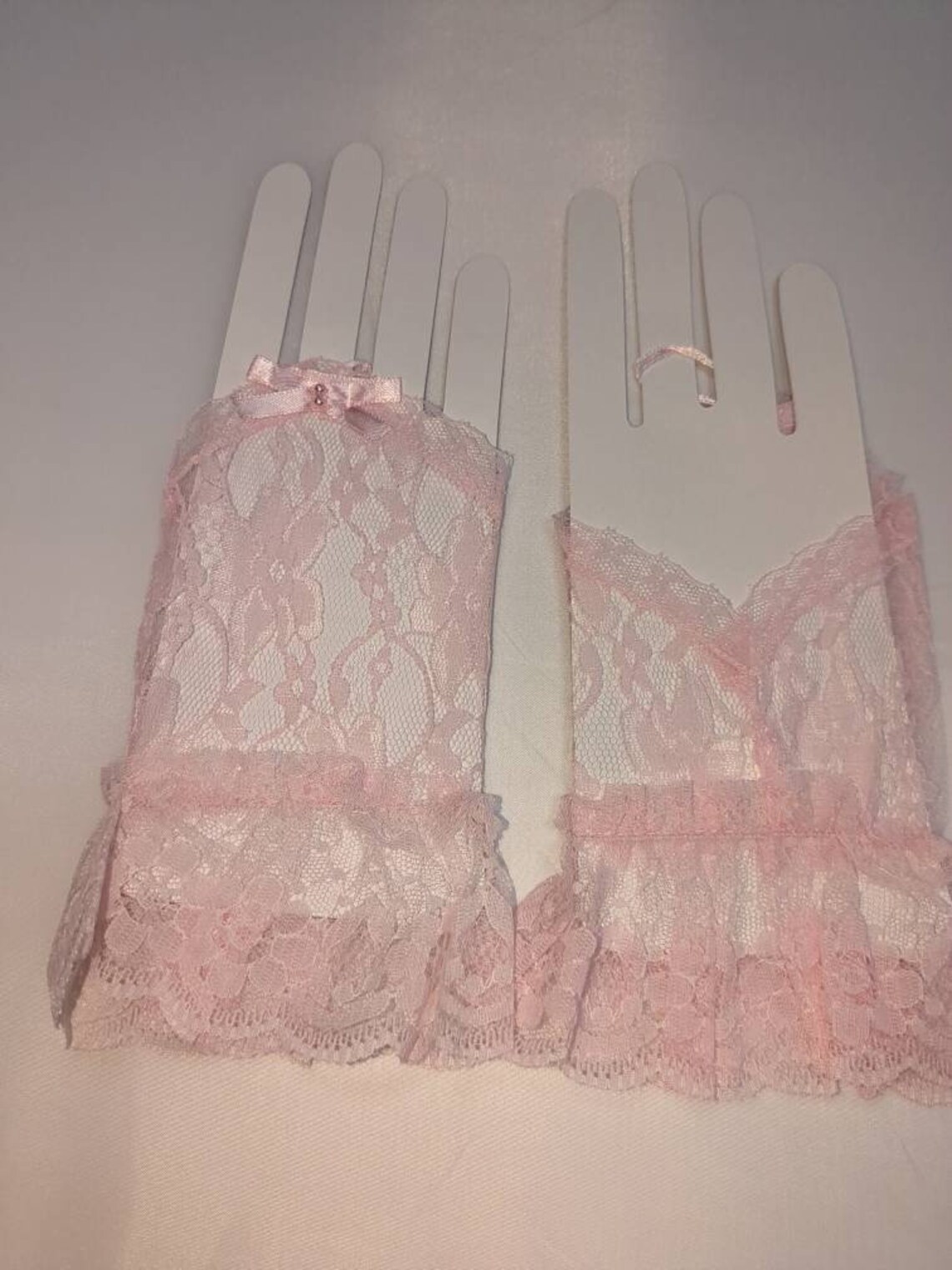 Pink Lace Ladies Fingerless Gloves Wrist Length 6" With Ruffled Cuff ...