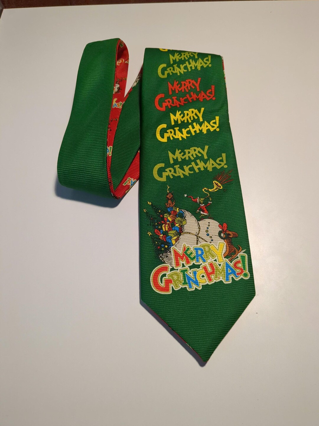 The Grinch Christmas Necktie by Dr. Seuss the Grinch That Stole ...