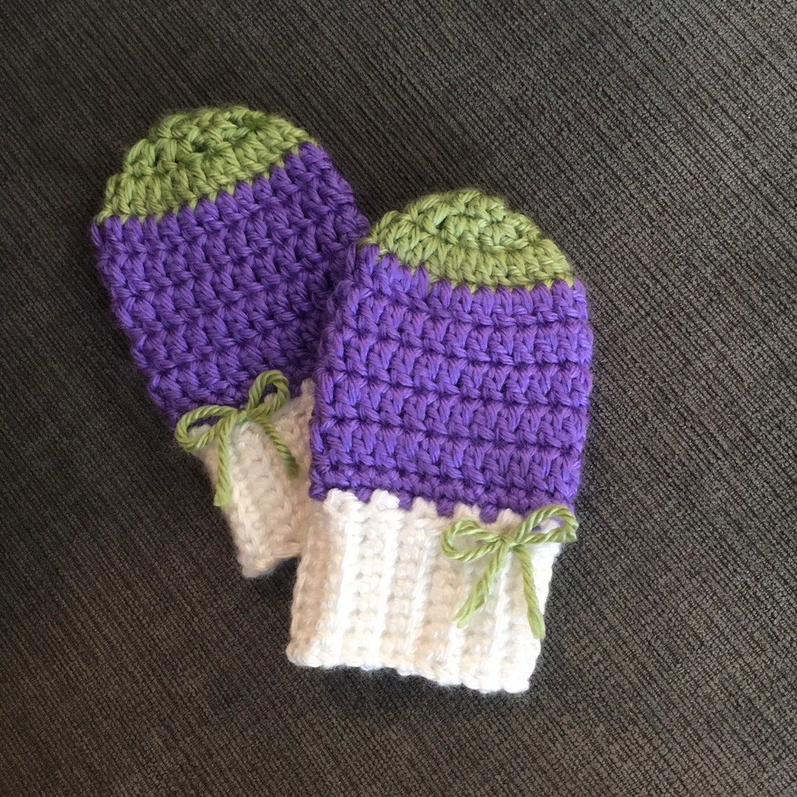 Baby Mittens, Newborn Beanie Hat, Purple and White Mittens, Scratch ...