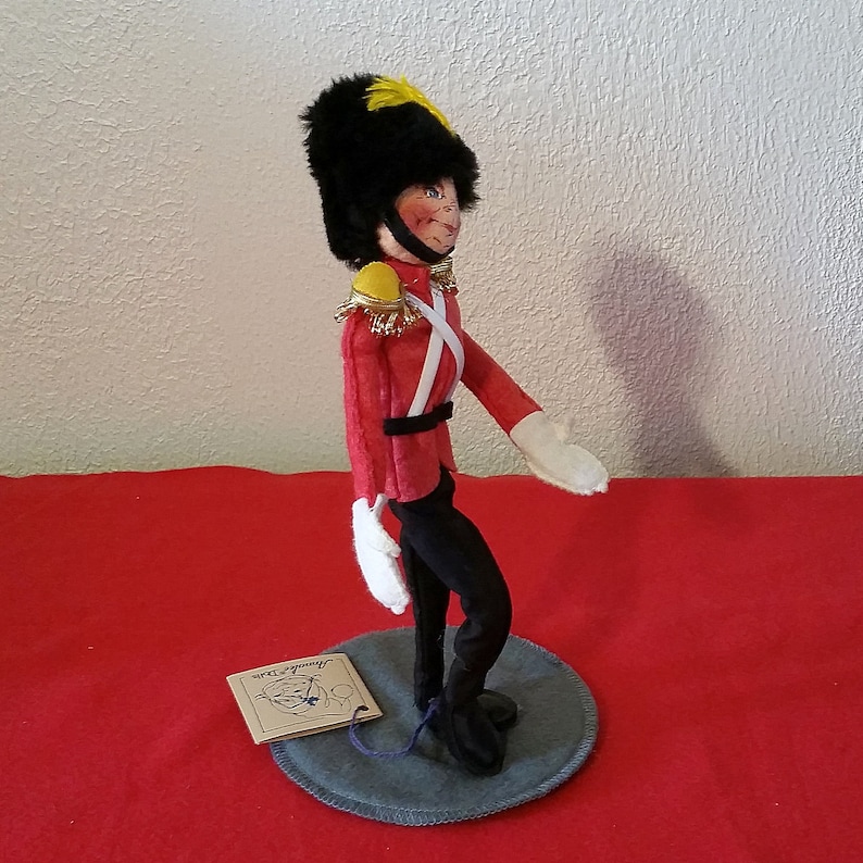10 Toy Soldier British Guard in Beefeater Hat 7560 - Etsy