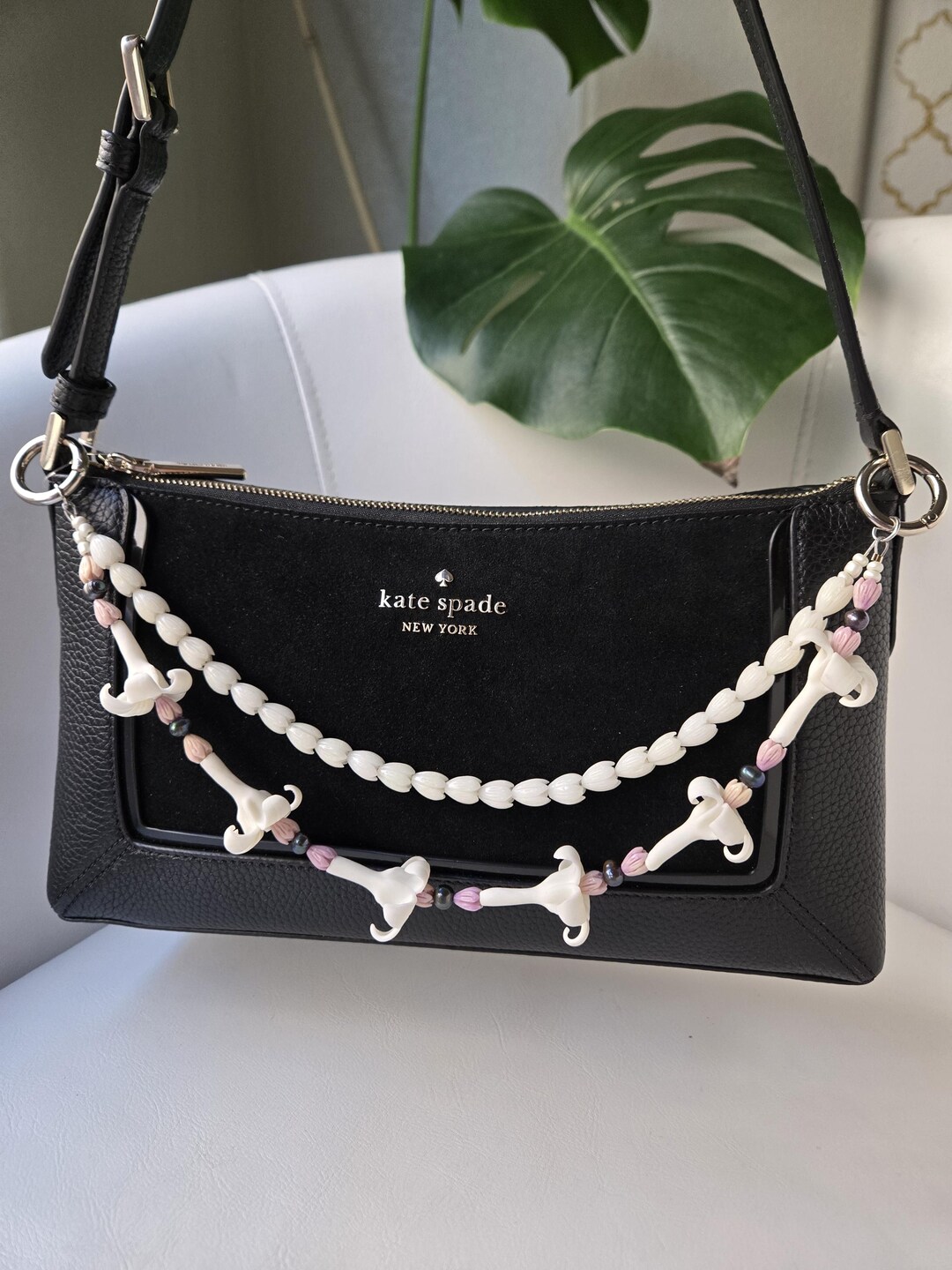 White Puakenikeni, Black Pearl, & Pink Pikake Purse Lei Charm - Etsy