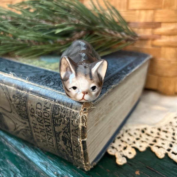 Crouching Cat - Etsy