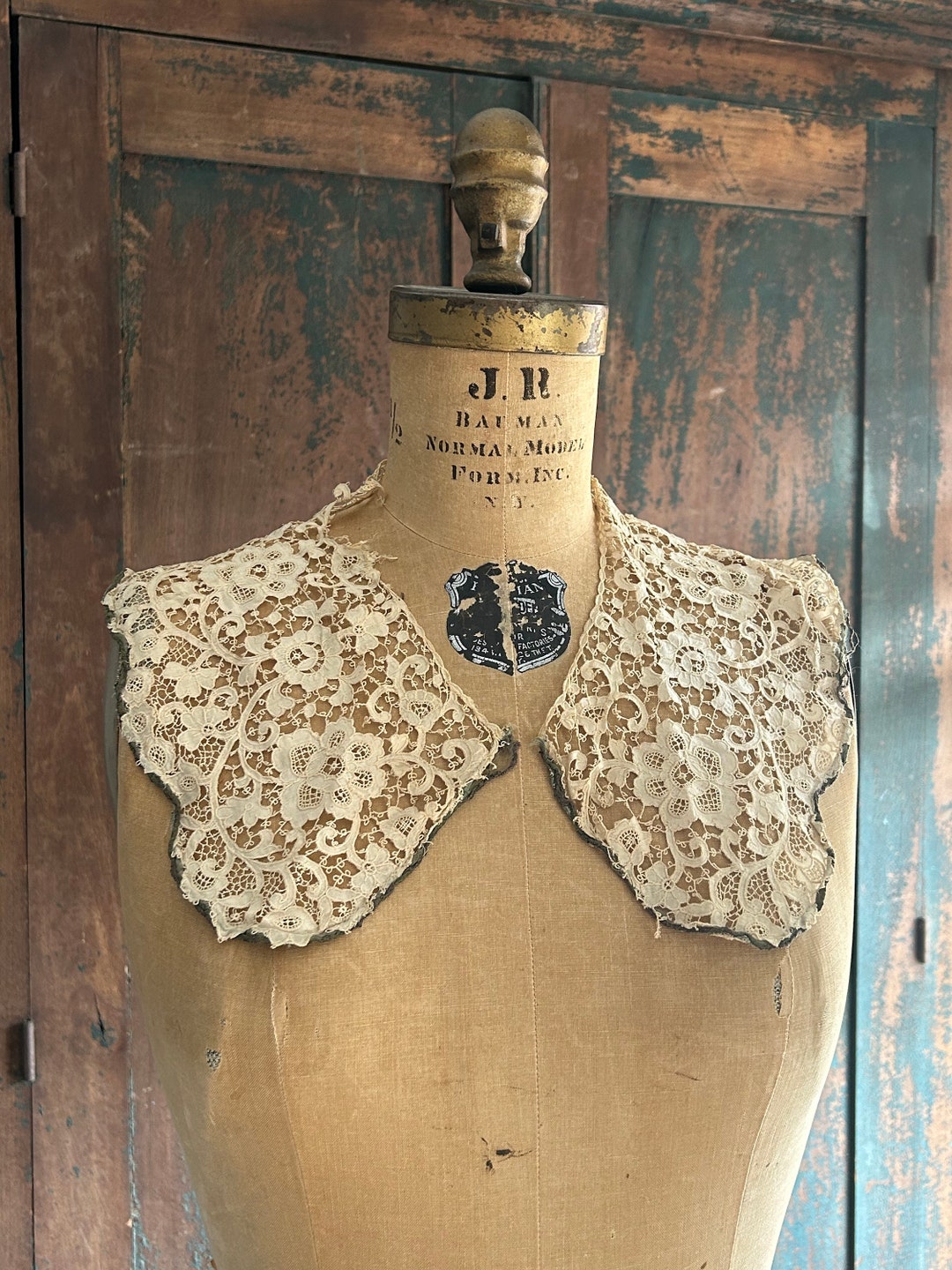 Antique Salvaged Lace Collar and Cuffs - Etsy