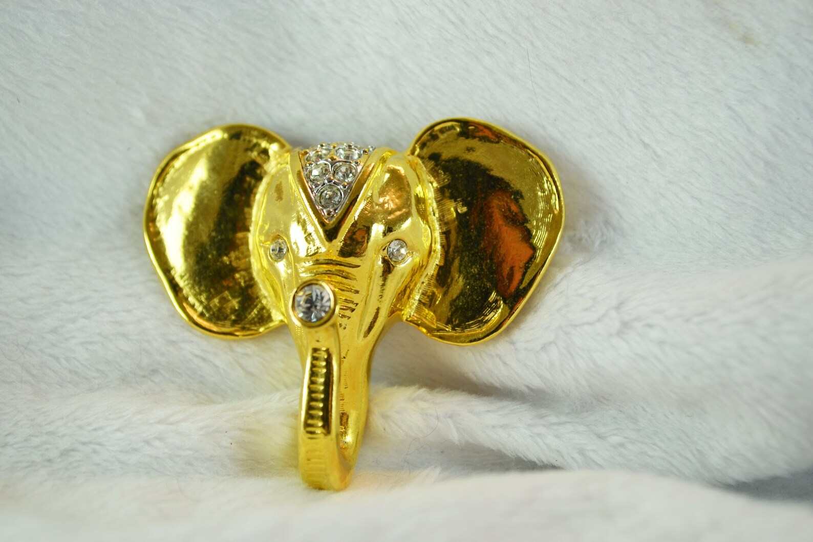 Vintage Elephant Head Brooch Gold Tone Metal with Rhinestones | Etsy