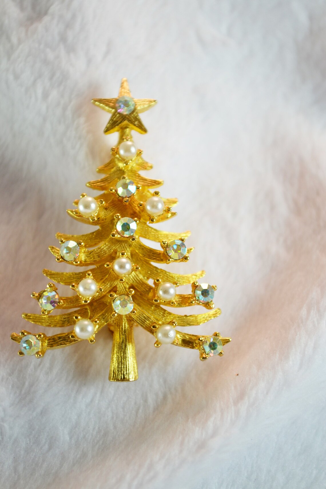 Vintage MYLU Christmas Tree Brooch Faux Pearl and Aurora - Etsy