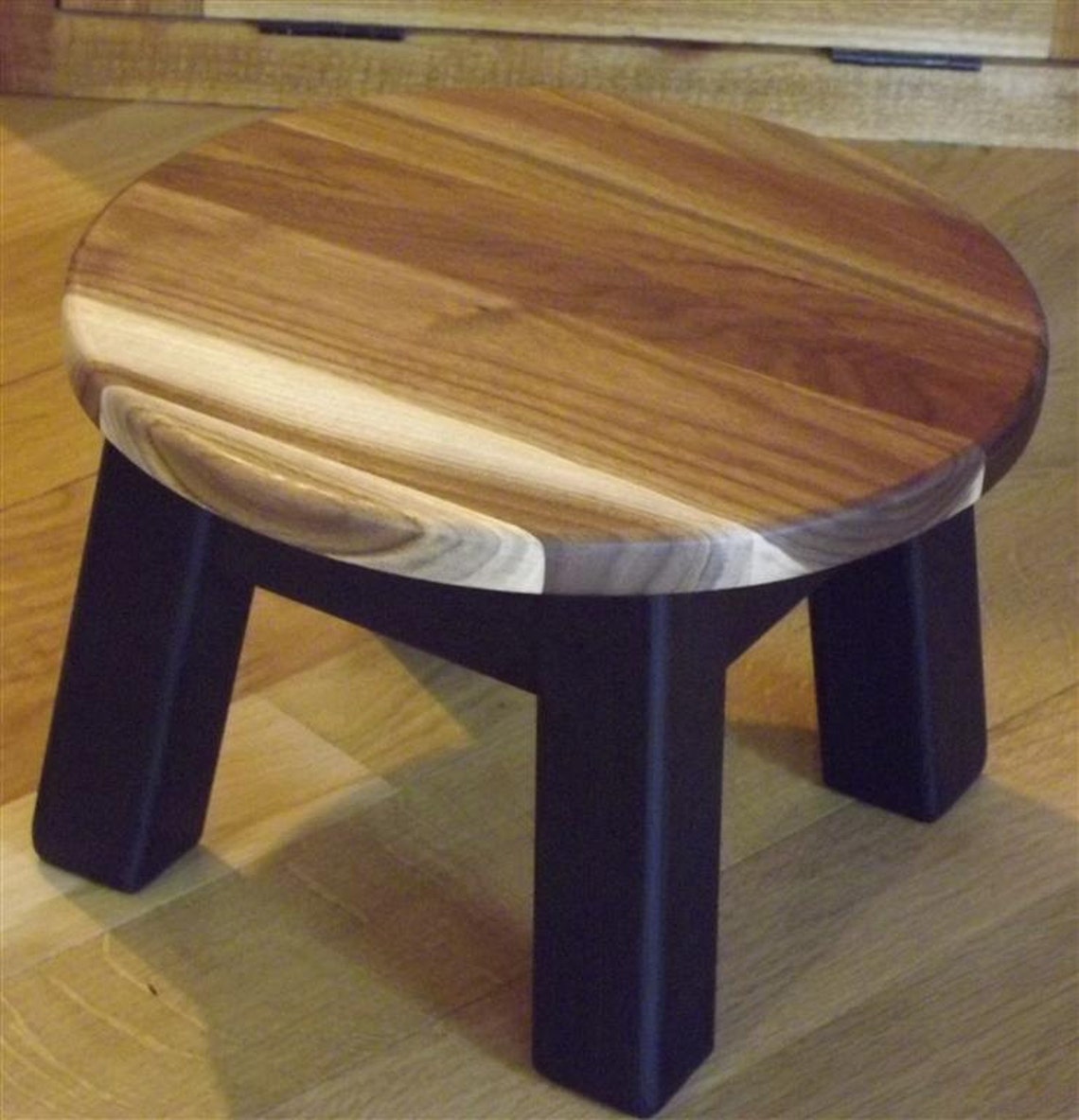 Reclaimed Wood/ Modern/ Round Top/ Wood Riser/ Foot Stool/ Step Stool ...