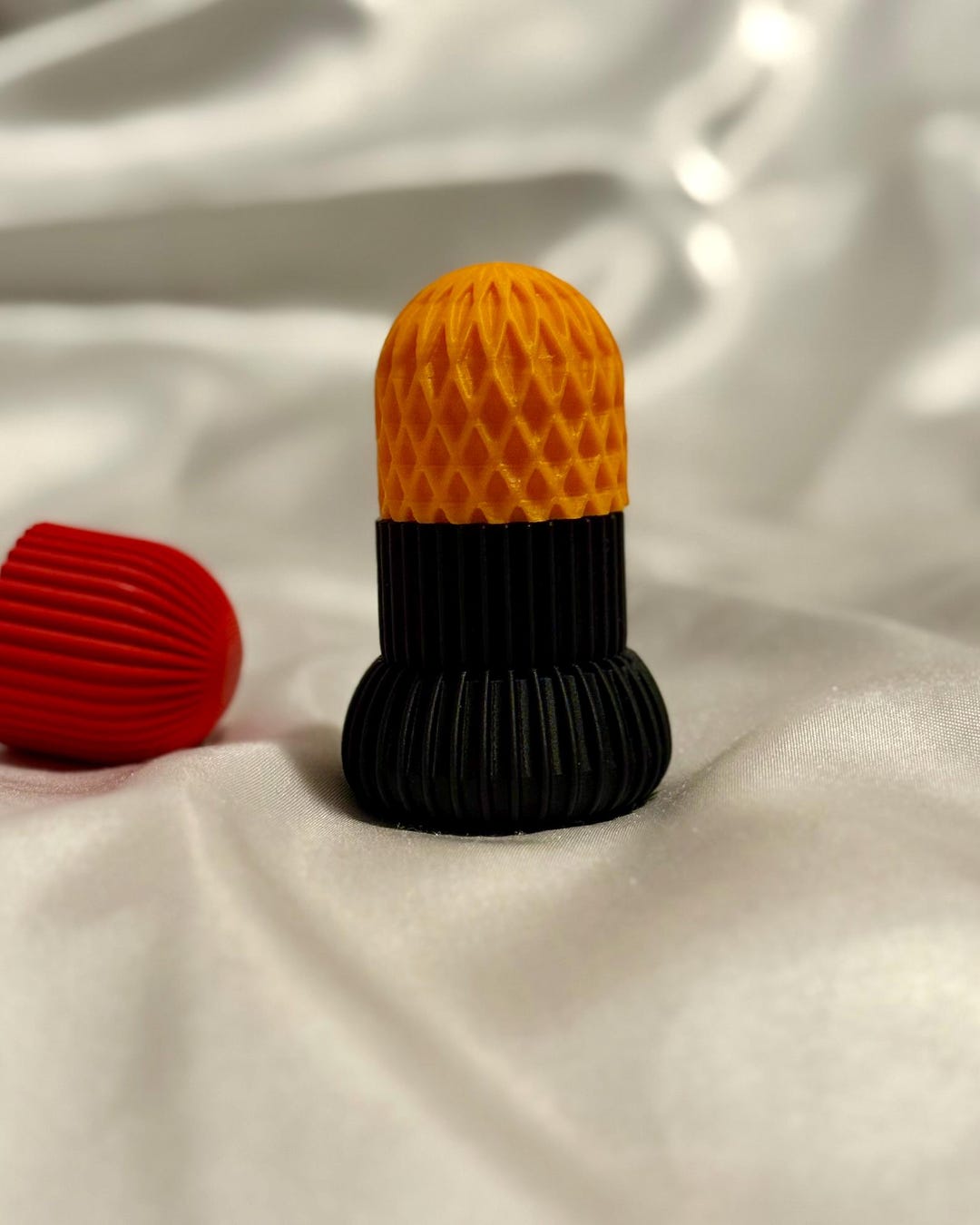 Magcaps – Snap Together Magnetic Fidget | Pocket-size Capsule You Can ...