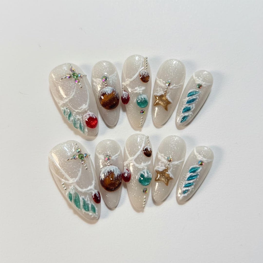Handmade 3D Christmas Press on Nails – Holiday Glitter Nail Art - Etsy