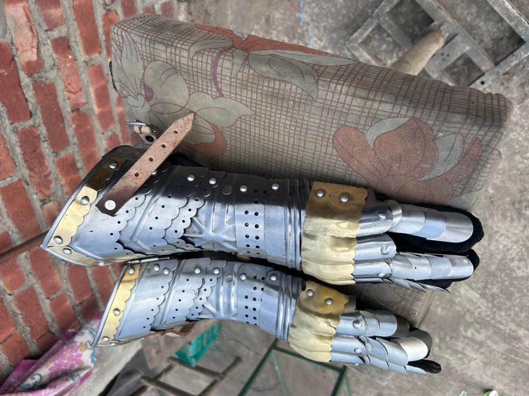 Handcrafted Medieval Knight Gauntlets – Steel & Brass Armor Gloves ...