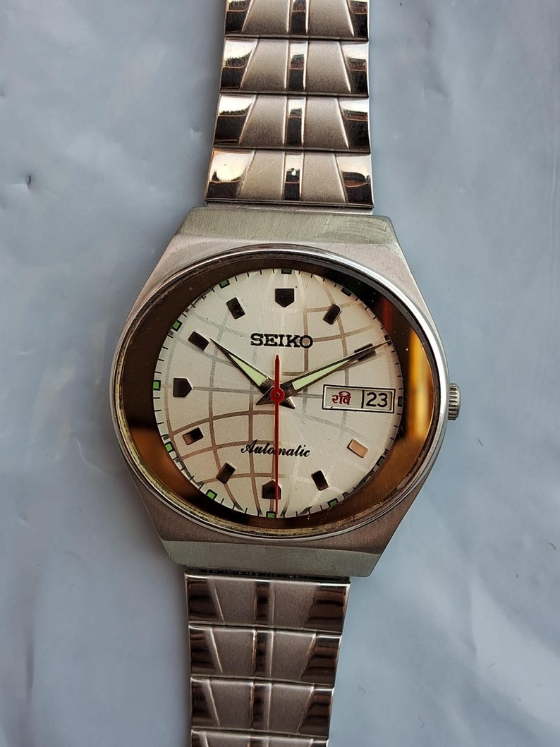 Vintage Seiko Automatic Watch | Square Case, Hindi Day-date Dial - Etsy