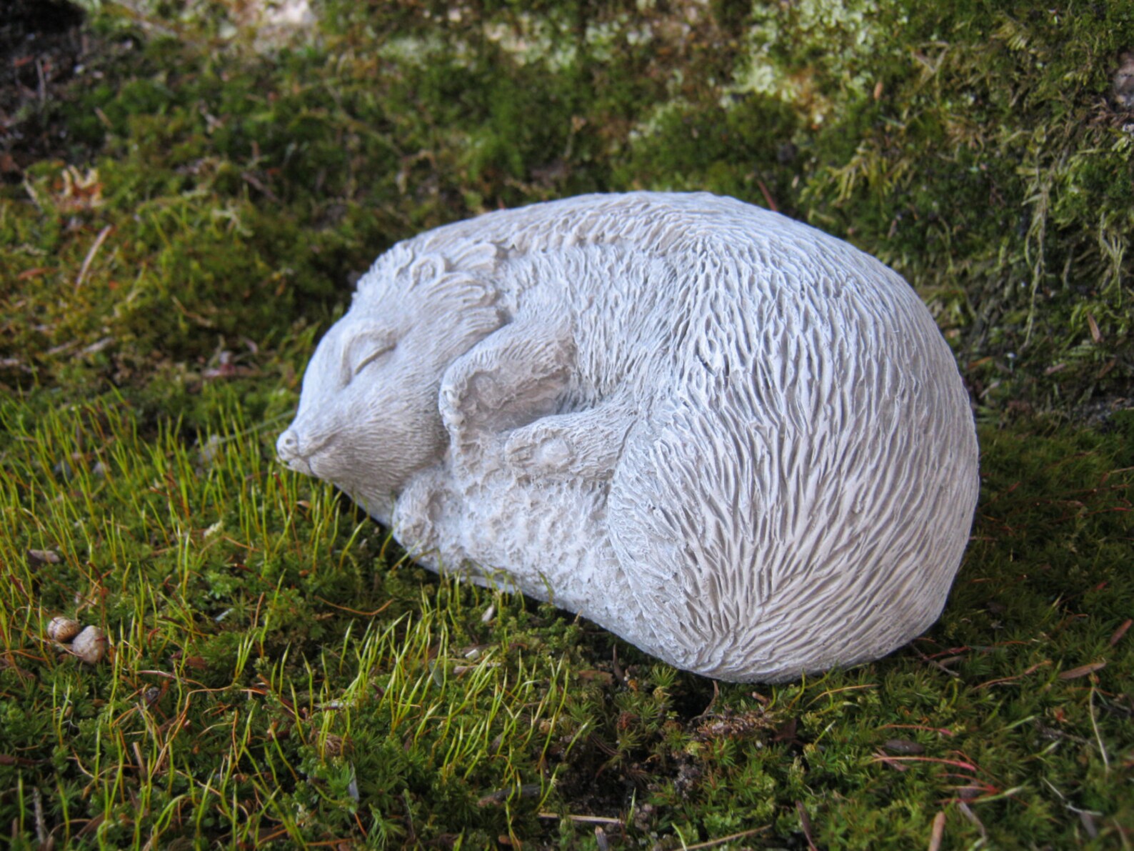 Hedgehog Statue Concrete Hedgehog Garden Decor Animal - Etsy