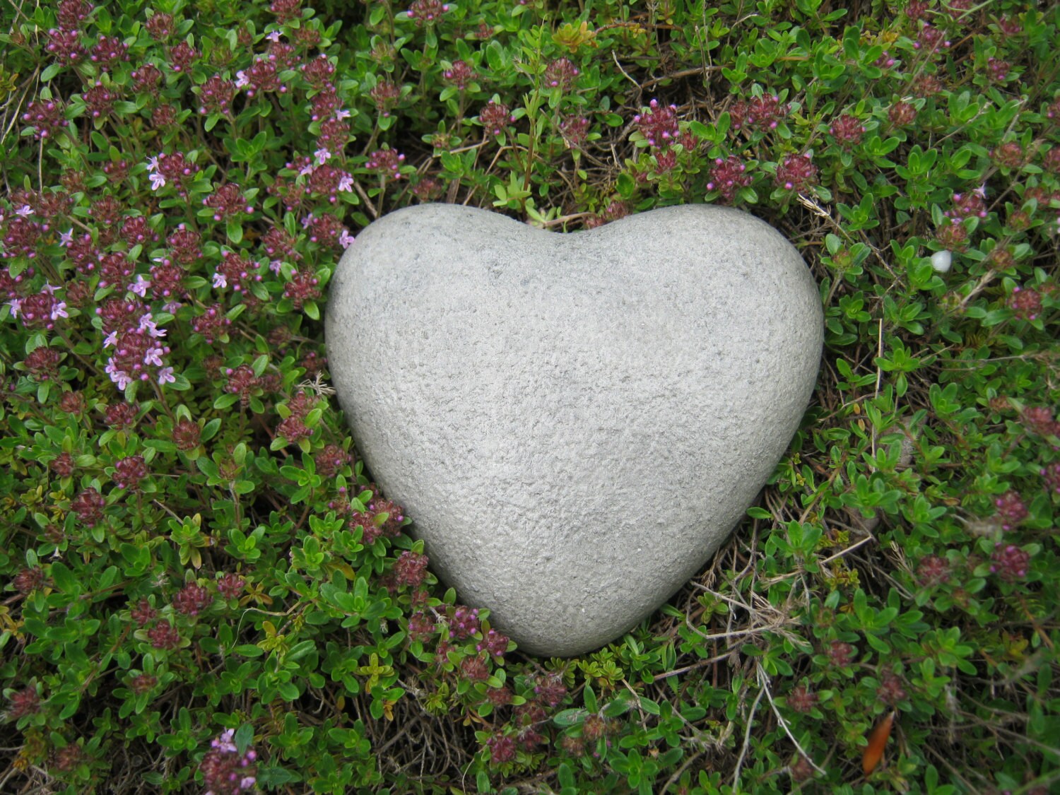 Garden Heart Decor Pair of Concrete Hearts I Love You | Etsy